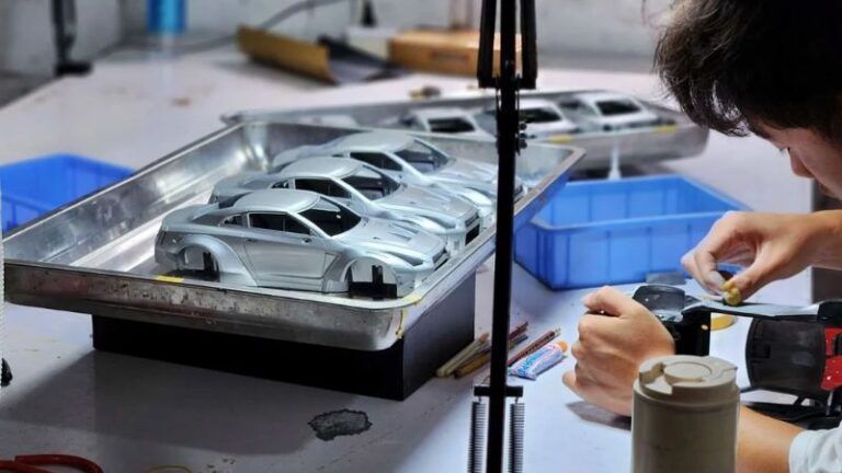 Diecast Cars Wholesale Distribution from Manufacturer - TonySourcing