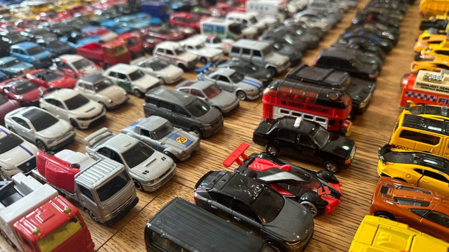 Ultimate Diecast Car Scale Guide for Wholesalers: 1:18 to 1:64 ...