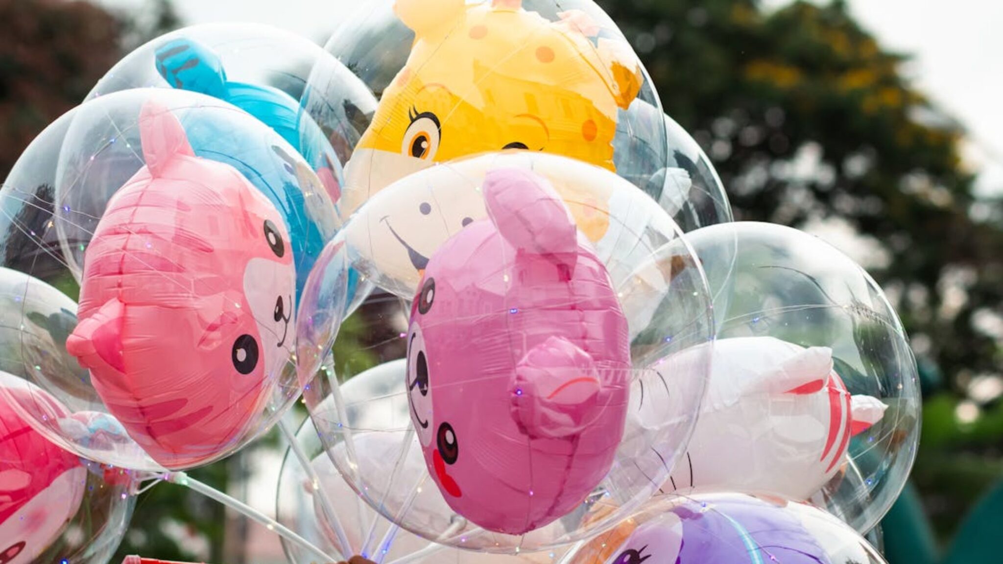 Complete Guide to Types of Balloons: Materials, Shapes & Functions ...